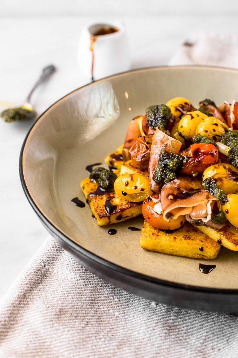 Pan fried polenta salad with pesto and cherry tomatoes | Cravings Journal