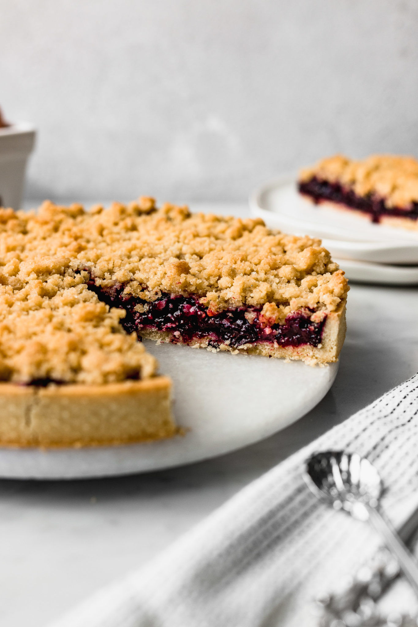 Berry Crumble Tart | Cravings Journal
