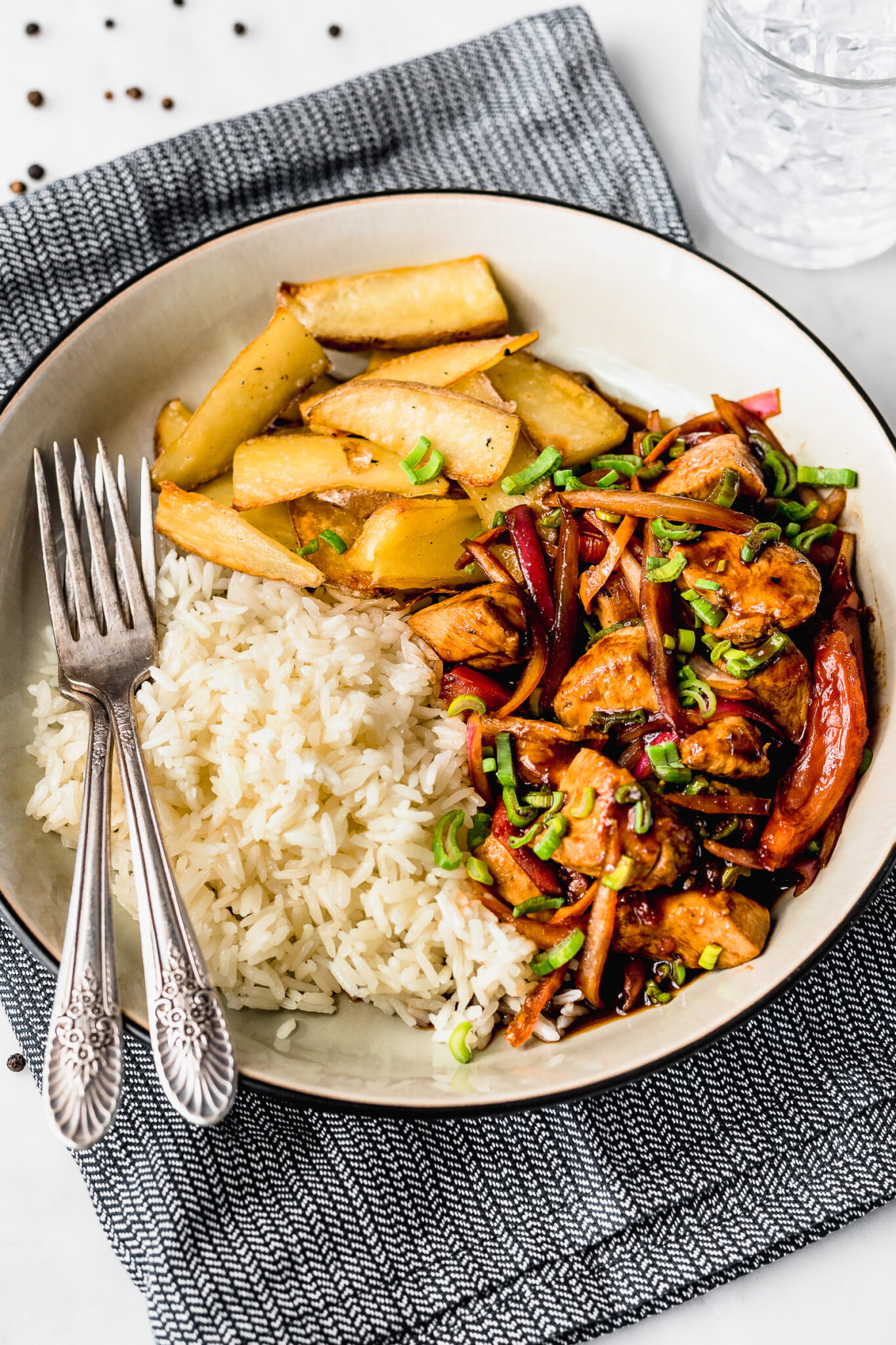 Peruvian Chicken Stir Fry (Pollo Saltado) | Cravings Journal