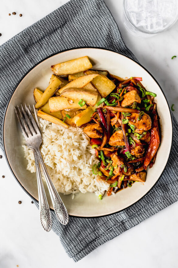 Peruvian Chicken Stir Fry (Pollo Saltado) | Cravings Journal