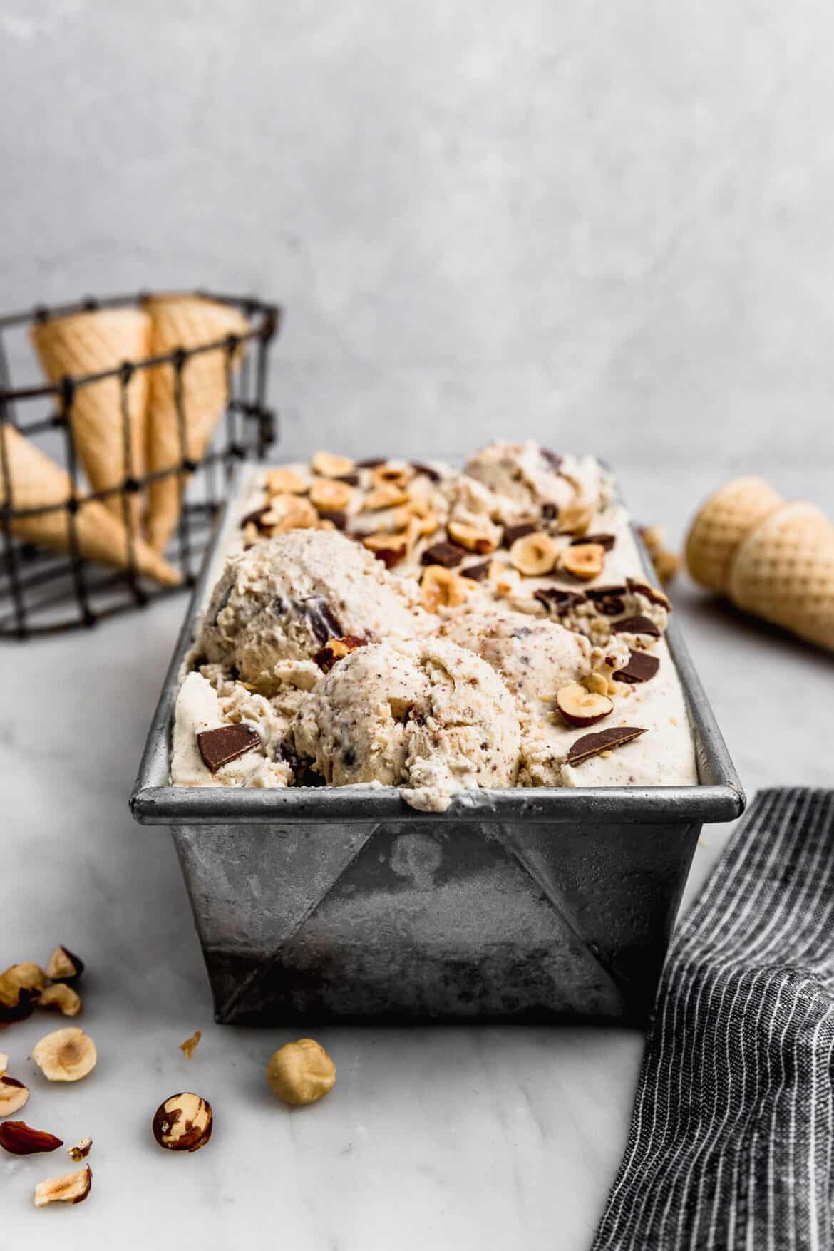 No-churn hazelnut ice cream with chocolate chunks | Cravings Journal