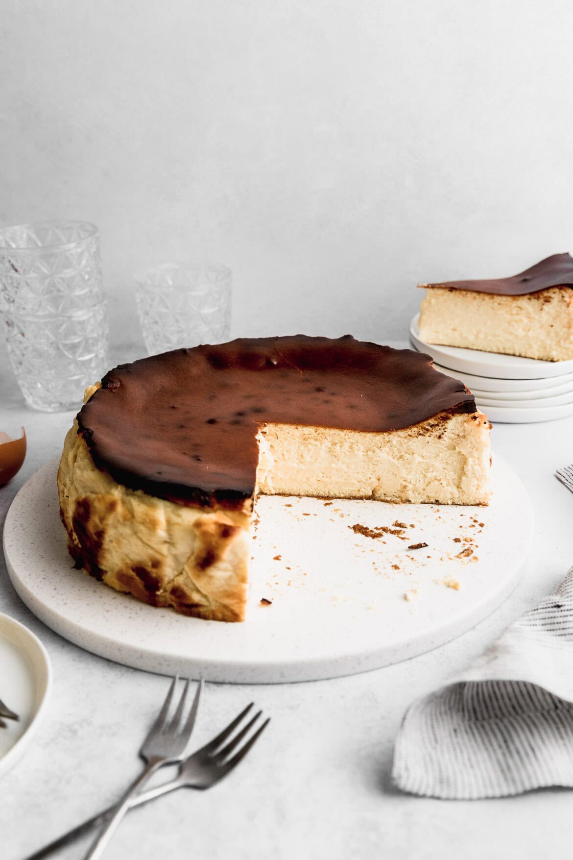 Basque Cheesecake (Burnt Cheesecake) - gluten-free | Cravings Journal