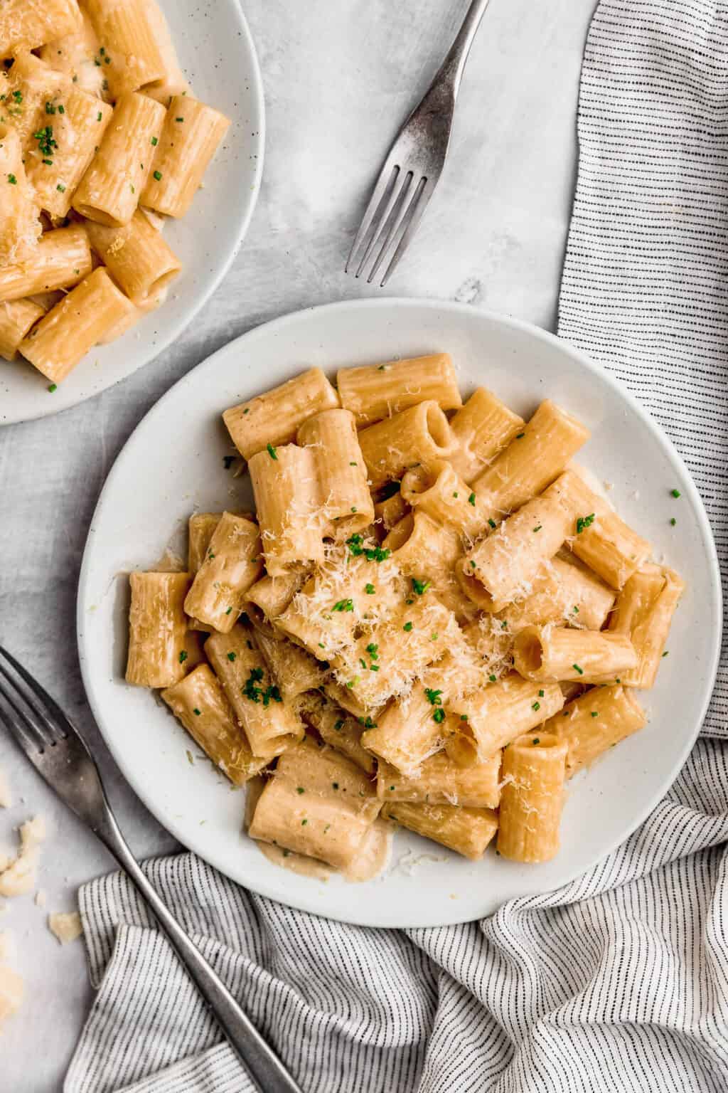 Creamy Lemon Garlic Pasta | Cravings Journal