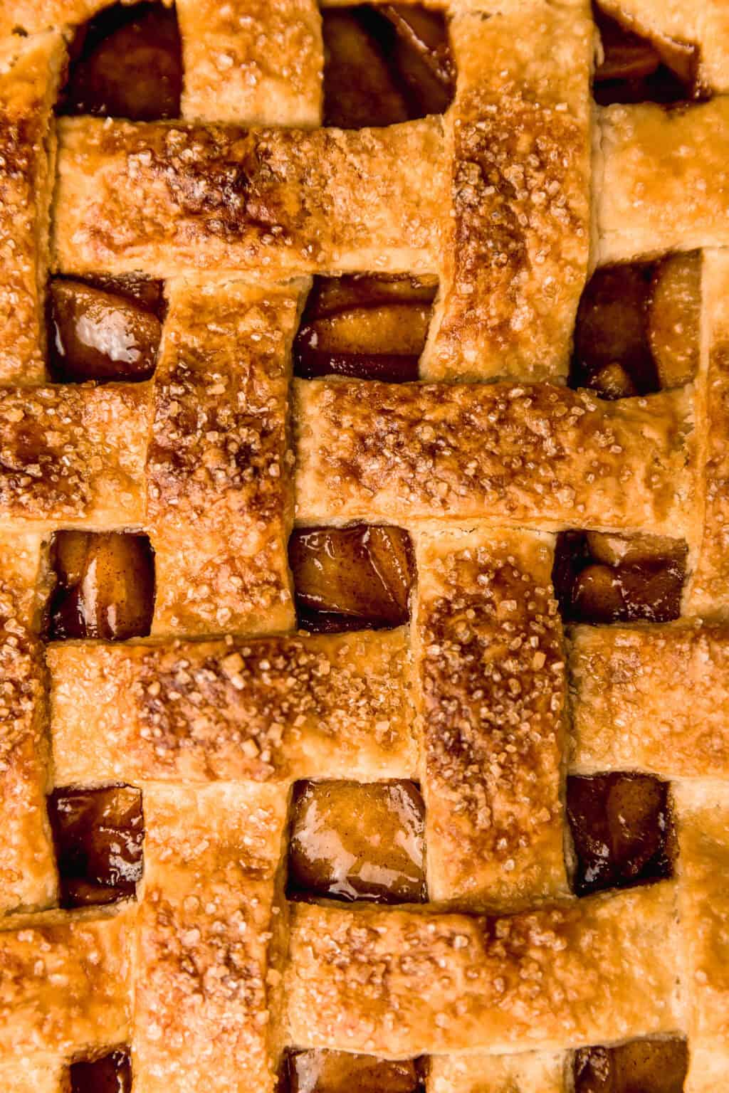 Apple Pie à la Mode (Apple Pie with Ice Cream Recipe) | Cravings Journal