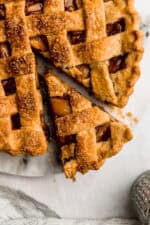 Apple Pie à la Mode (Apple Pie with Ice Cream Recipe) | Cravings Journal